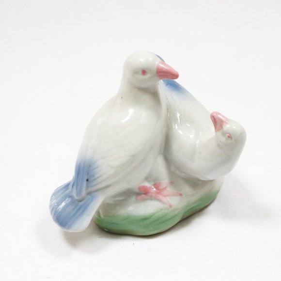 Vintage | Accents | Vintage Porcelain Doves Figurine | Poshmark